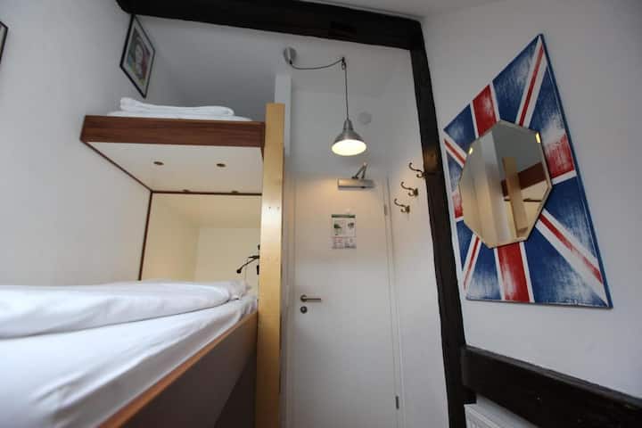 Old Kings Design Hostel - Twin Room "Windsor" - Hohenschwangau