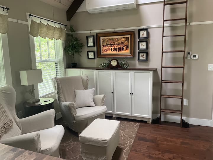 Forest Cottage Near Dubois - Falls Creek, PA
