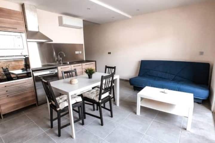 Appartement Pour 4 Personnes Avec Balcon - Île du Levant