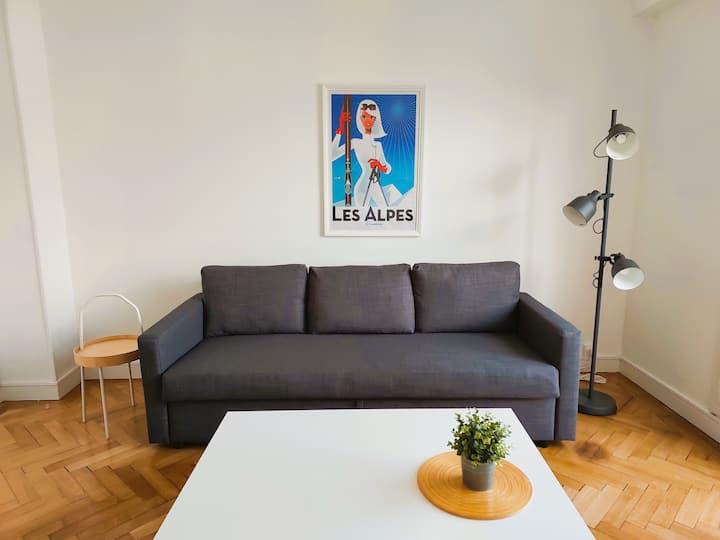 Lumineux 2 Chambres Avec Garage | Tram à 1 Min - Grenoble