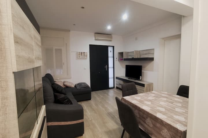 Alquiler 2 Apartamentos Unidos A 100 M De La Playa - La Pineda