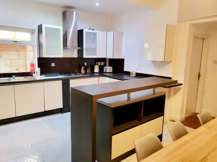 Budget Double Room - Birmingham