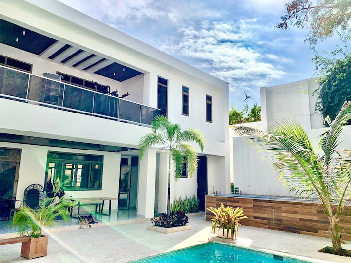 Luxury Villa In Vivy Michell - Port-au-Prince