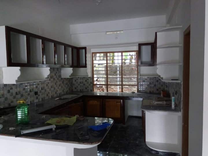 3 Premium Bedroom Apartments With Private Parking - Thodupuzha