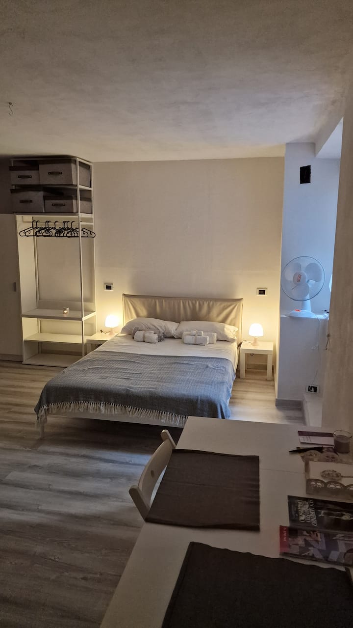 Monolocale Fronte Cattedrale A 5 Min Dall’acquario - Gênes