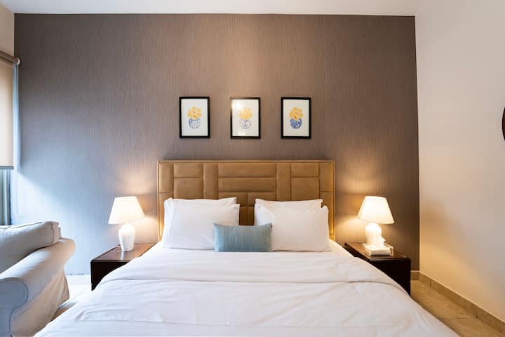 Abdoun Sunny 2 Br Apartment - Amman