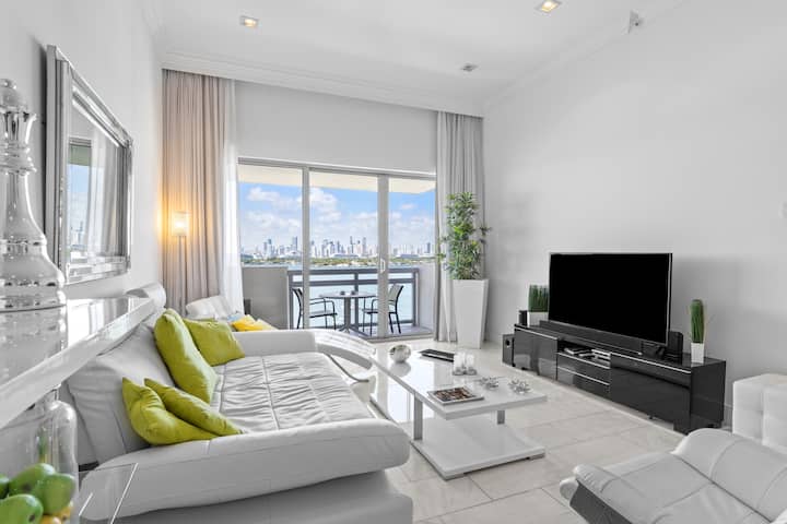 Gorgeous 1br Penthouse With Miami Bay View - Miami Beach, FL