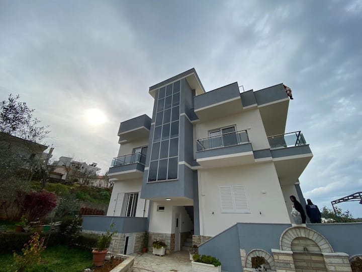 Vila Ariglen Apartment #1 - Ksamil