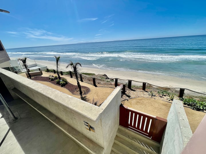 Lovely Beachfront Resort Condo 2 King Bed 2 Bath - Imperial Beach, CA