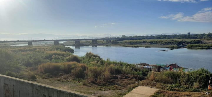 La Riviera - The Blue Room - Laoag