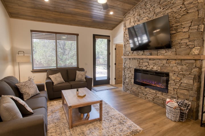 *New* Show Low Retreat - Show Low, AZ