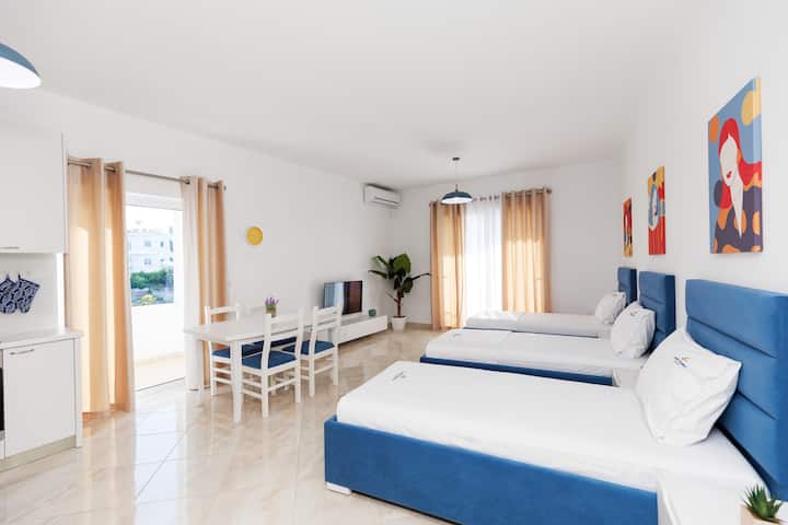 Quintuple Suite - Ksamil