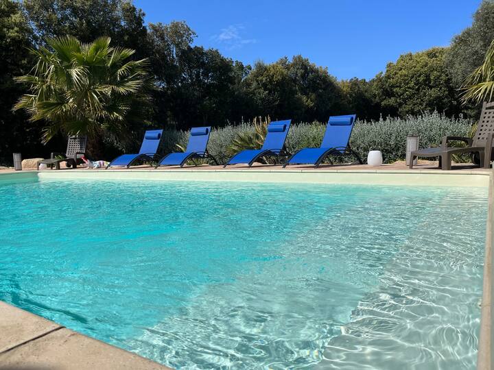 Villa Bonifacio 135m2- Piscine - 2.5kms Plage - ボニファシオ