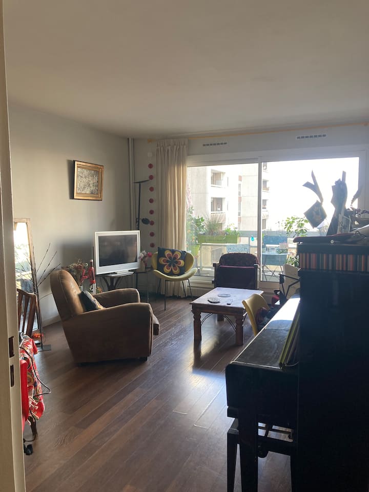 Chambre 12 M² Calme Avec Balcon - Paris