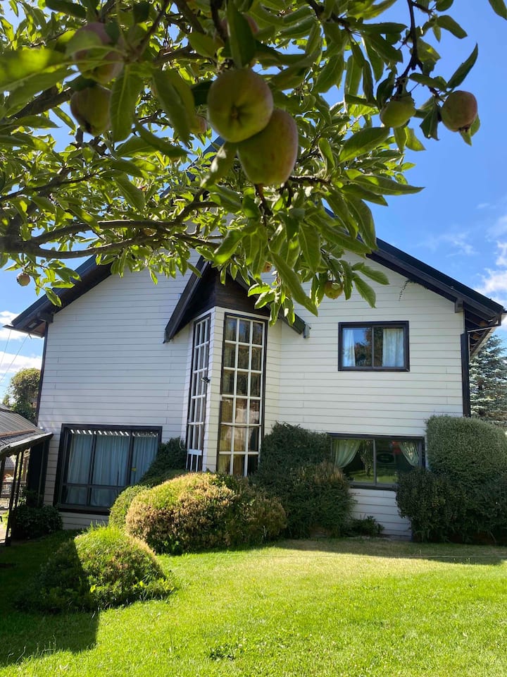 Tradicional Casa Familiar - San Carlos de Bariloche
