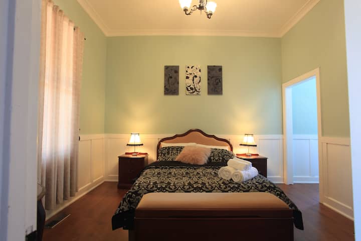 Casa Eureka Master Ensuit - Ballarat