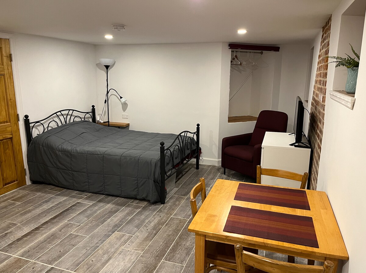 Cozy Basement Studio Room - Apartments for Rent in Brooklyn, New York ...