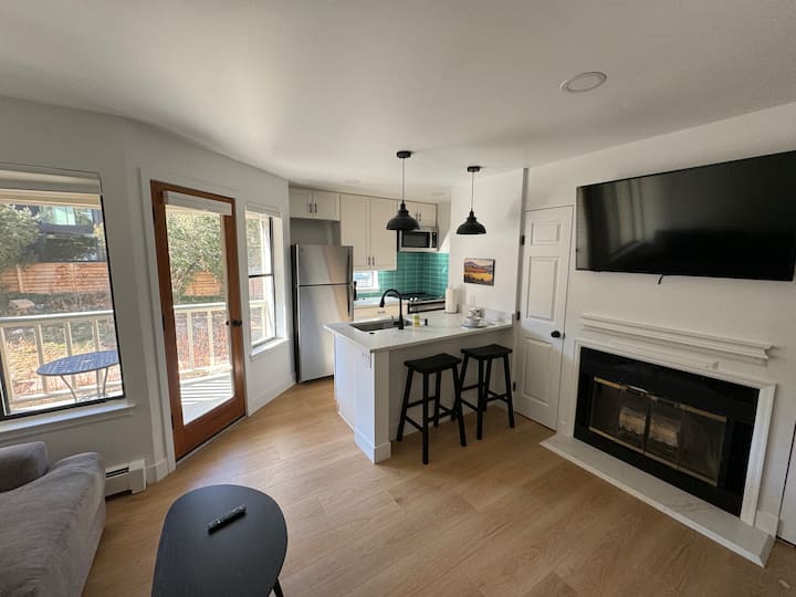 Trails, Privacy And Proximity; Downtown Condo - Boulder, CO