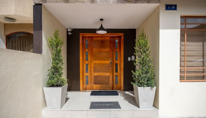 House In A Private Community With A Secure Garage - 