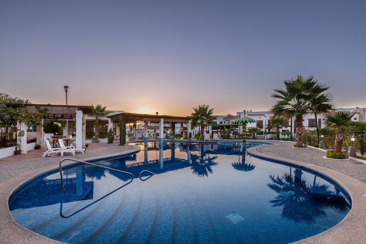 Residencia C/4 Habitaciones En Privada C/alberca - Mazatlán
