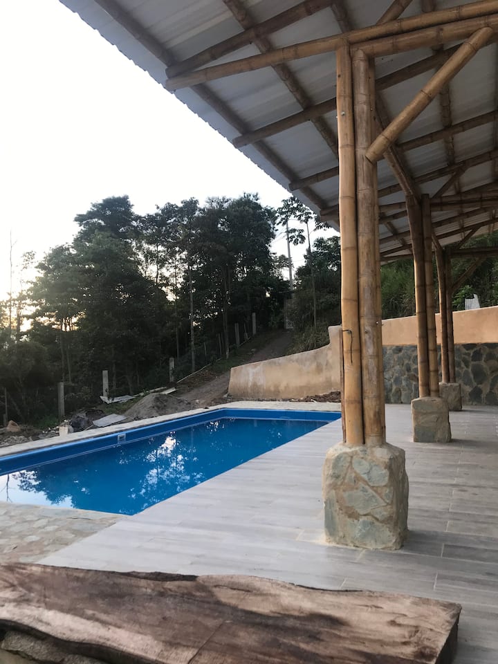 Finca El Paraíso Naturaleza Al 100% - La Mesa