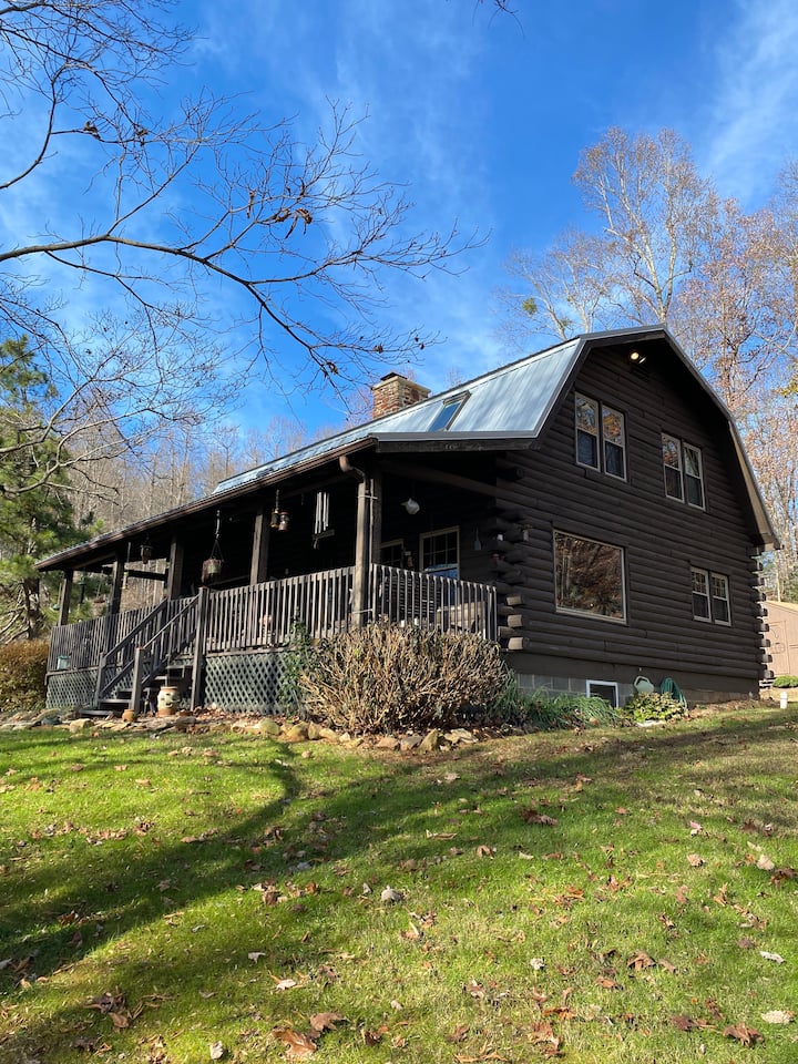 Cabin Dreams, Amazing Sunrises And Wild Life. - Saluda, NC
