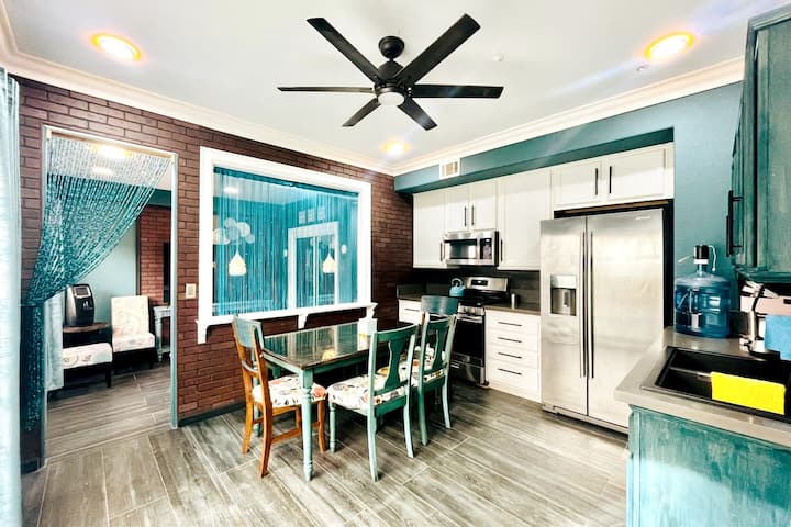 Private Guest Unit - Oxnard, CA