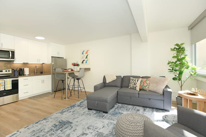 Heart Of Waikiki! 1 Block To Beach! Niihau #203 - Hawái