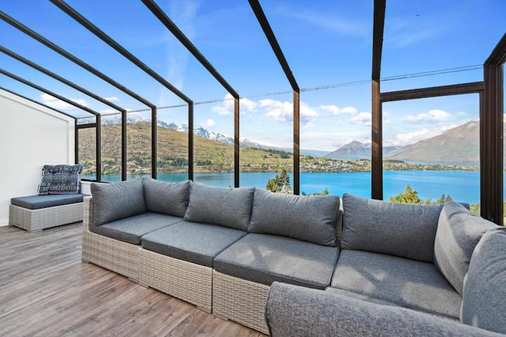 Nice Lake View Retreat - 퀸스타운