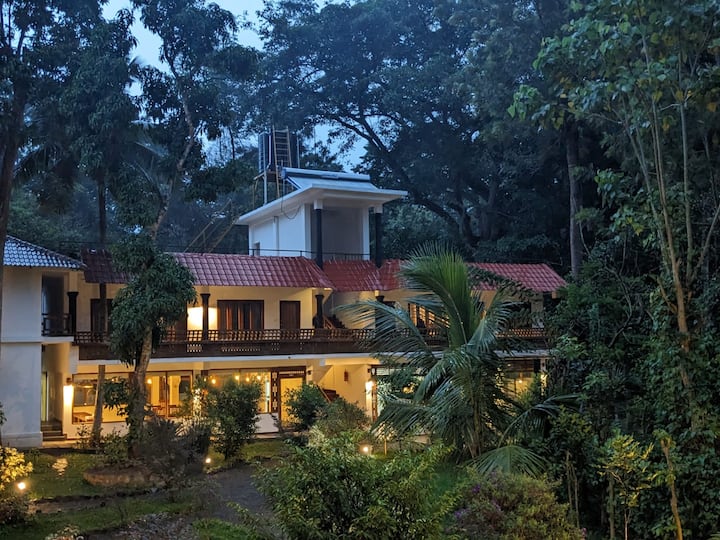 Avadale Thekkady - Standard Room (Non-ac) - Thekkady