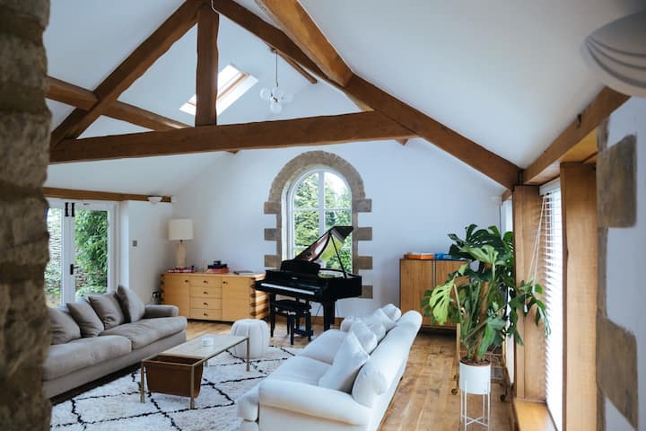 Beautiful 8 Acre Cotswolds Farmhouse +Tennis Court - Bibury