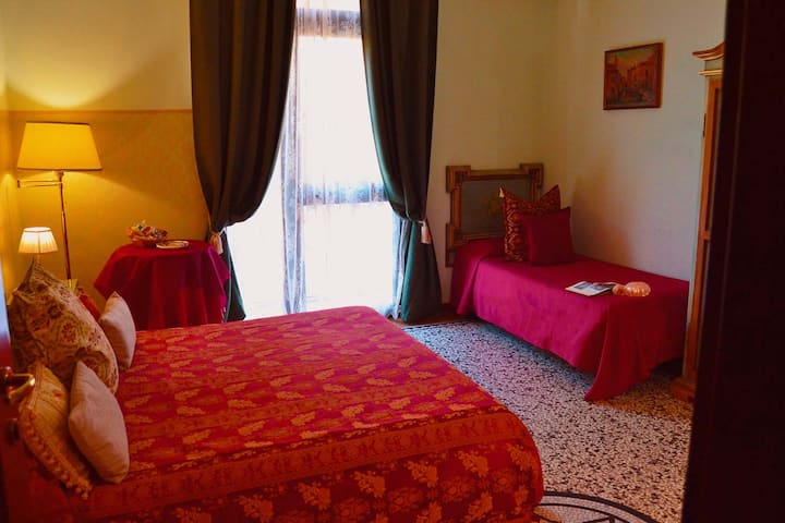 Venice Lion Residence Camera 1 - Venezia