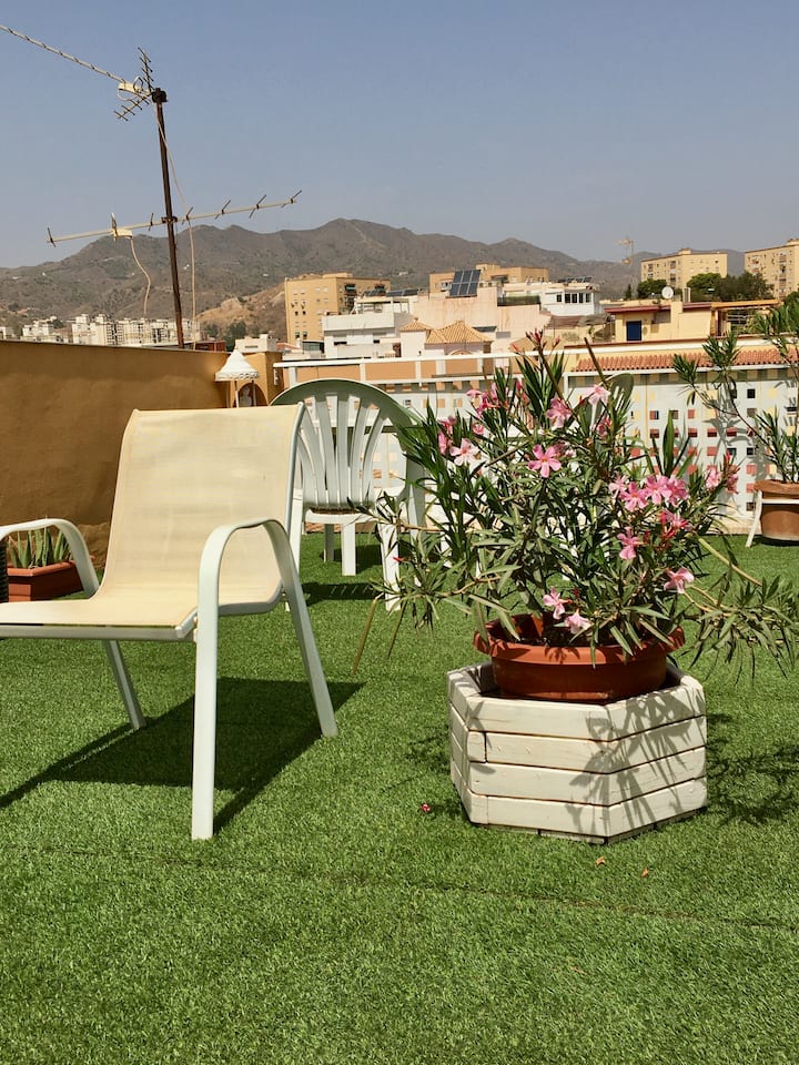 Helles Zimmer In Einem Stadthaus In Malaga - Málaga