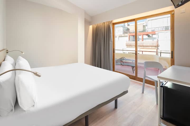 Hotel Andalucía (Matrimonio Superior Con Terraza) - Benidorm