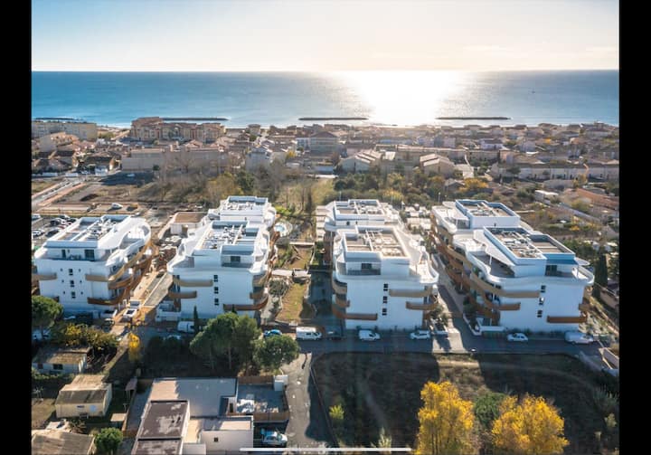 T2 Neuf + Piscine, 5 Mn à Pied Des Plages - Sérignan