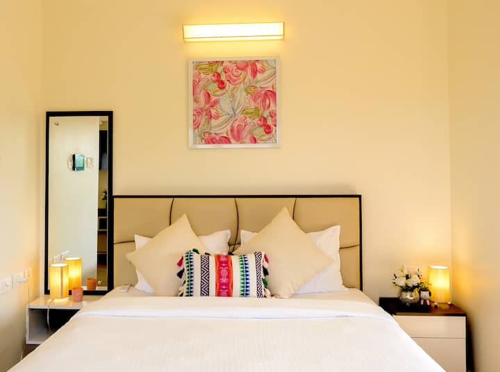 Palm Views At Baga Beach:free Wi-fi, Pool, Parking - Goa