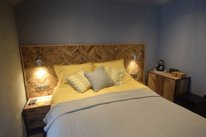 Dulse - A Uniquely Quaint Room With Rustic Feel. - Pembrokeshire