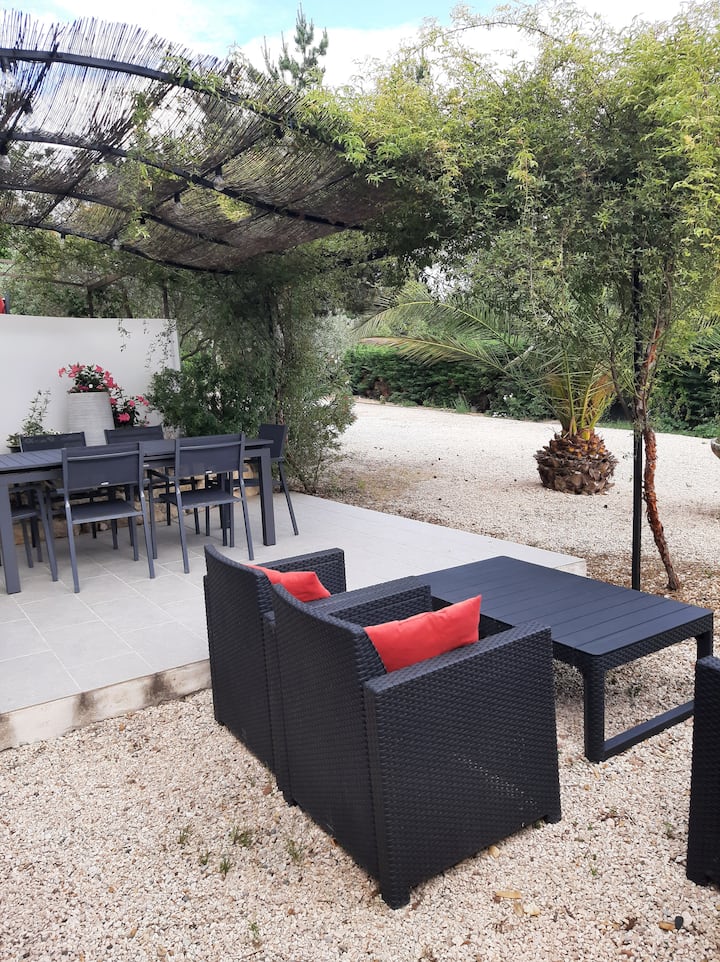 Gîte Très Calme Situé En Luberon - Joucas