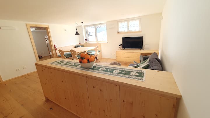 Yeti Lodge - Appartement "Marmotte" à Rueras - Andermatt