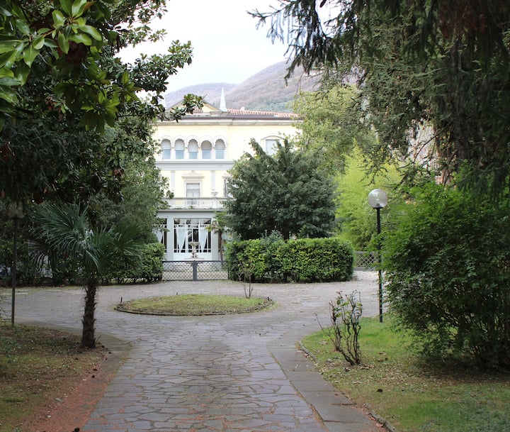 Villa Excelsior - Anna - Gardone Riviera