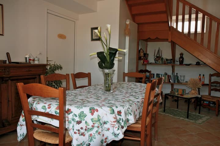 Chambre "Les Jonquilles" à L'orée Des Champs - Nogent-sur-Seine