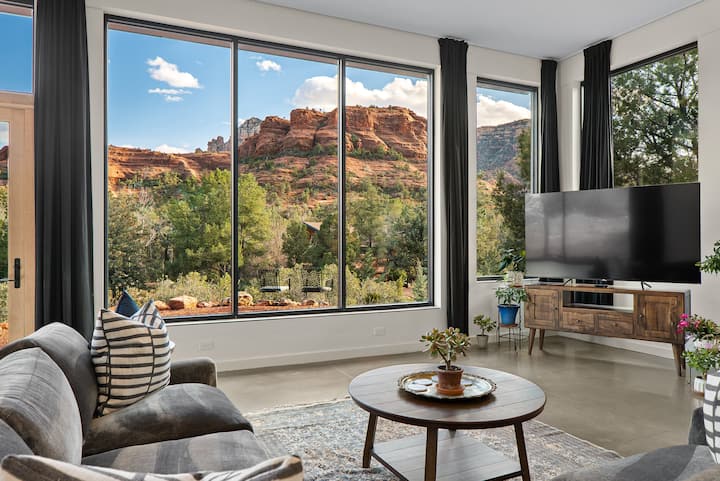 Eco Views In The Red Rocks - Sedona, AZ