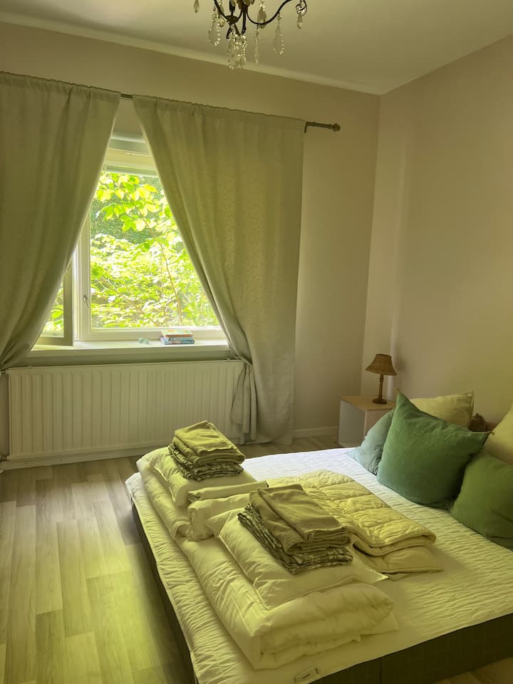 Simply Furnished Spacious Apartment - Helsinki