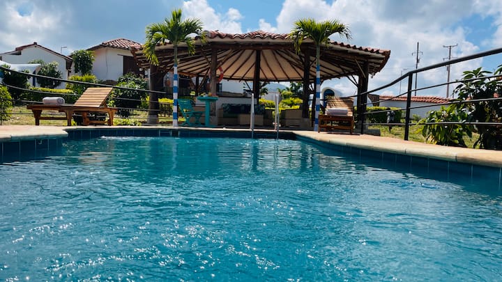 Hermoso Refujio De Epoca Con Vista, - Barichara