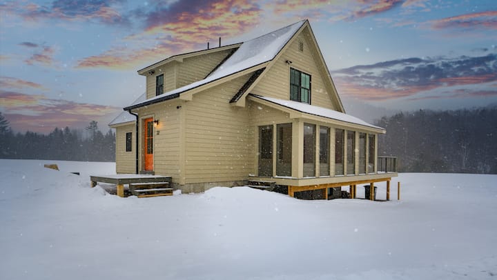 Dog-friendly Ski House Mountainviews+sauna+hot Tub - Bethel, ME