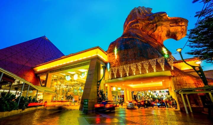 Opposite Sunway Pyramid/lagoon, 10pax Subang, Pj - Puchong