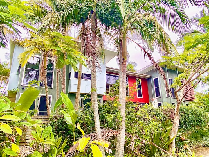 Heliconia Beach House2 - Suffolk - Byron Bay