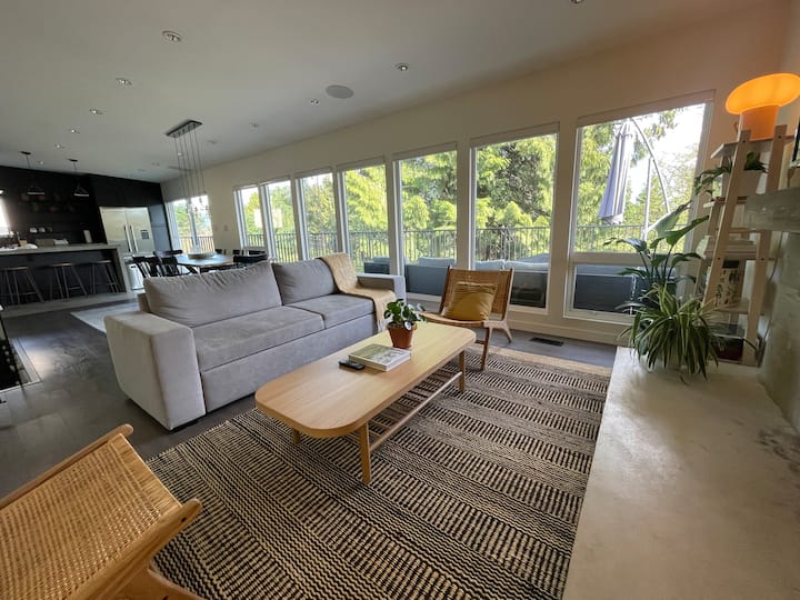 Family Home - Mount Seymour