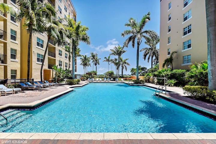 Resort Style Downtown West Palm - West Palm Beach, FL