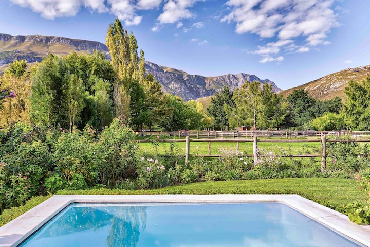 Cottage In Park-like Garden Close To The Mountains - Greyton